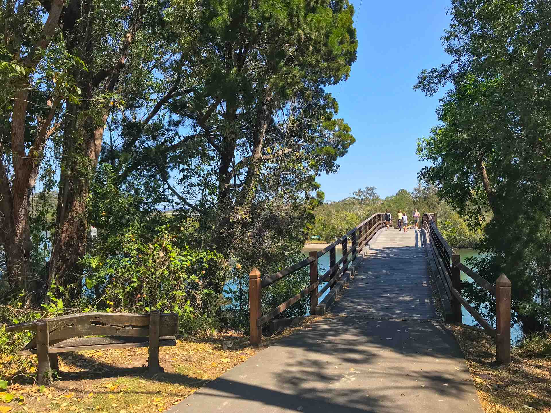 Secrets of Noosa Tour with Lunch and River Ferry - Joel's Journeys