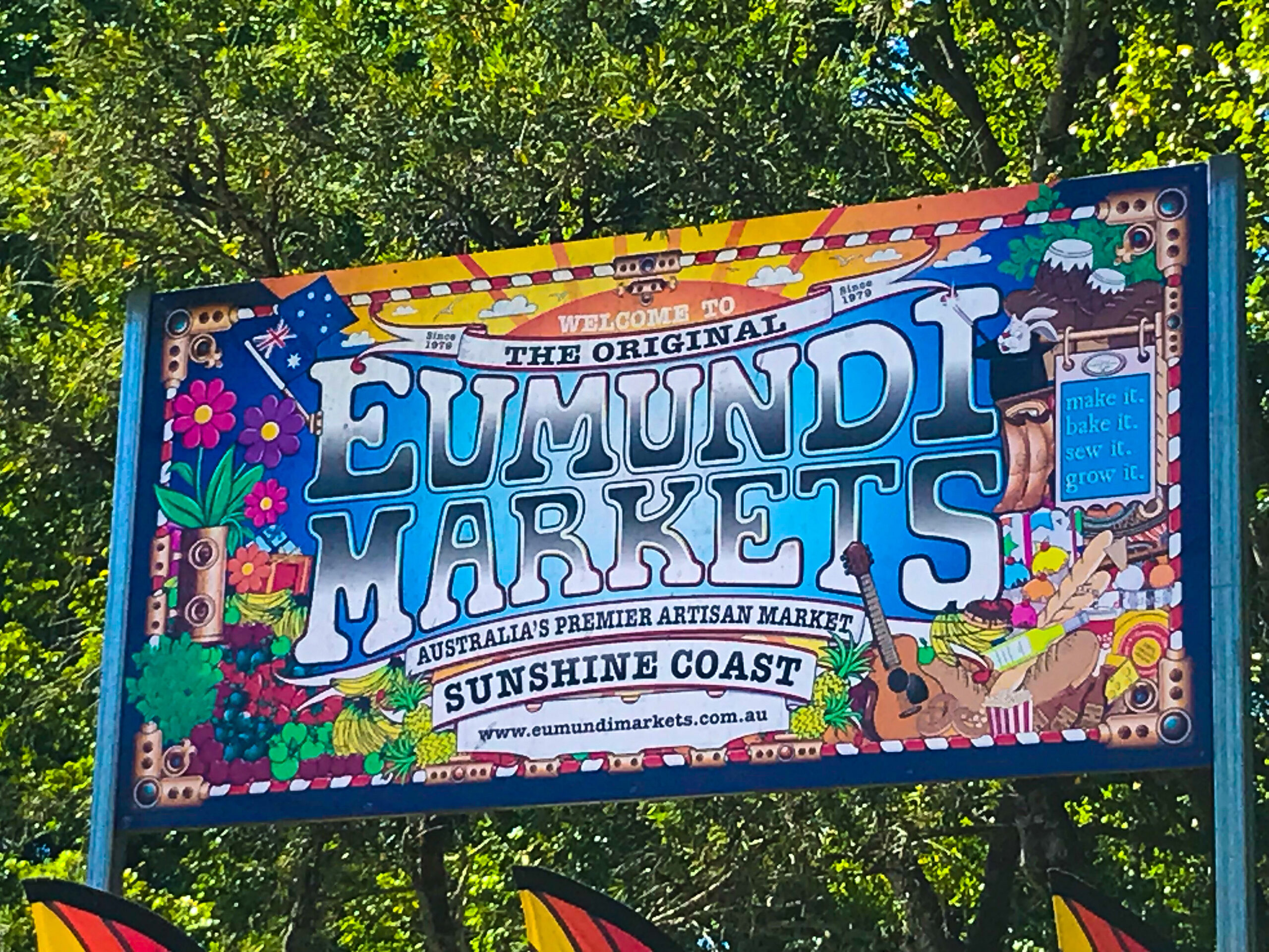 Eumundi Markets Transfer from Noosa and Sunshine Coast | Joel's Journeys